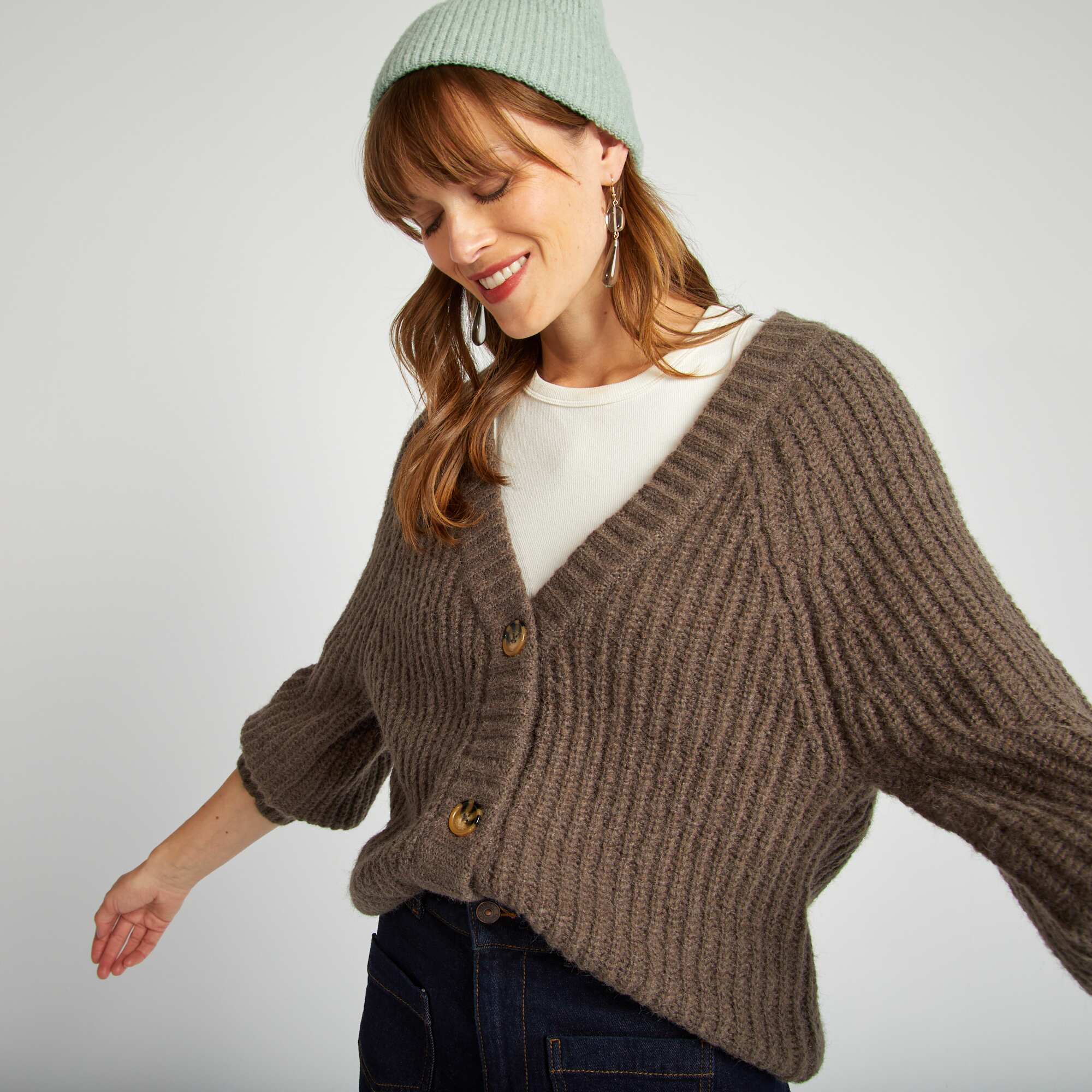 Chunky knit button-up cardigan BROWN – Kiabi KSA