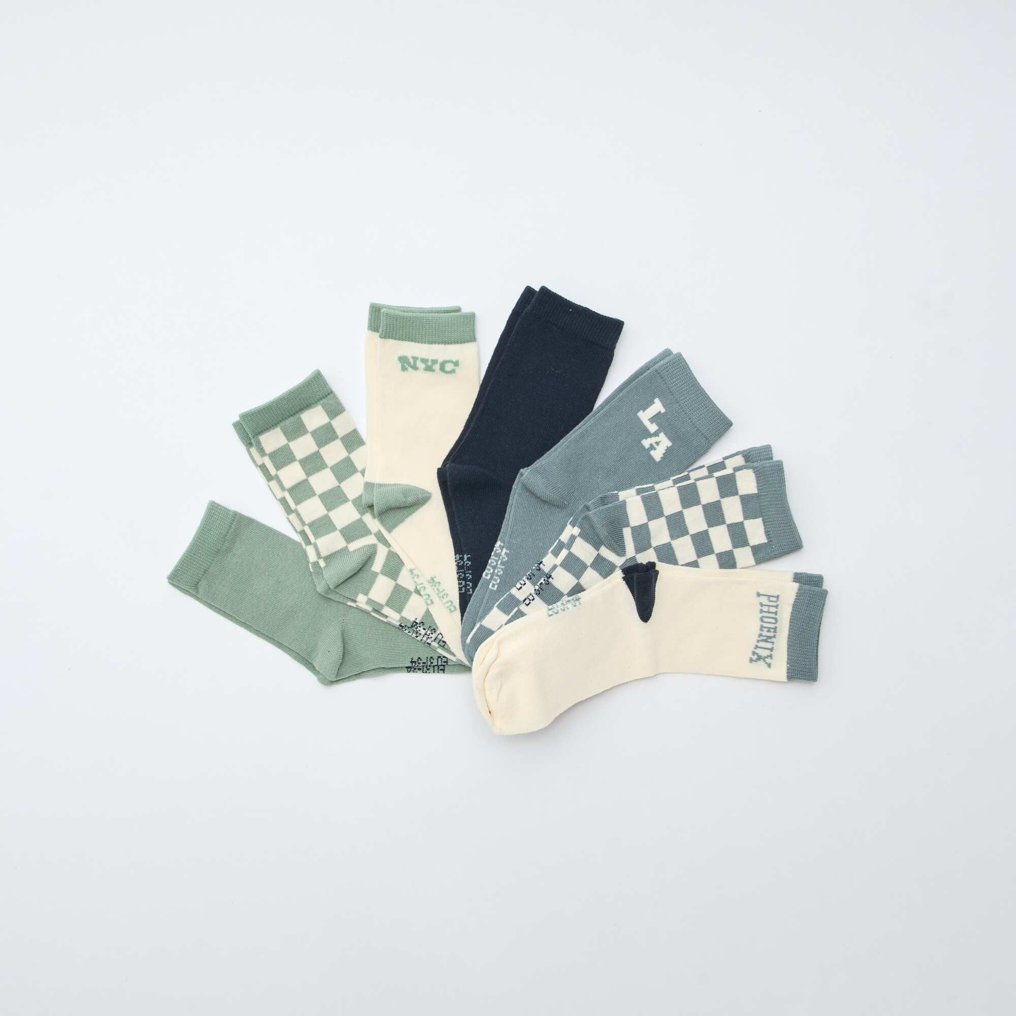 Pack of 7 pairs of printed socks GREEN – Kiabi KSA